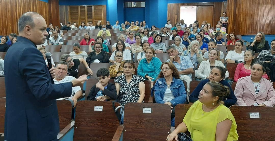 Diplomado en Catequesis UCAT profundiza sobre aplicación de la psicología en procesos formativos ...